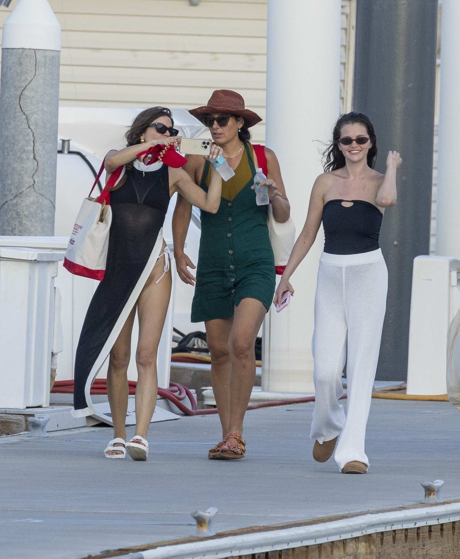 Selena Gomez Pictures: The most up-to-date pictures for Selena Gomez ...