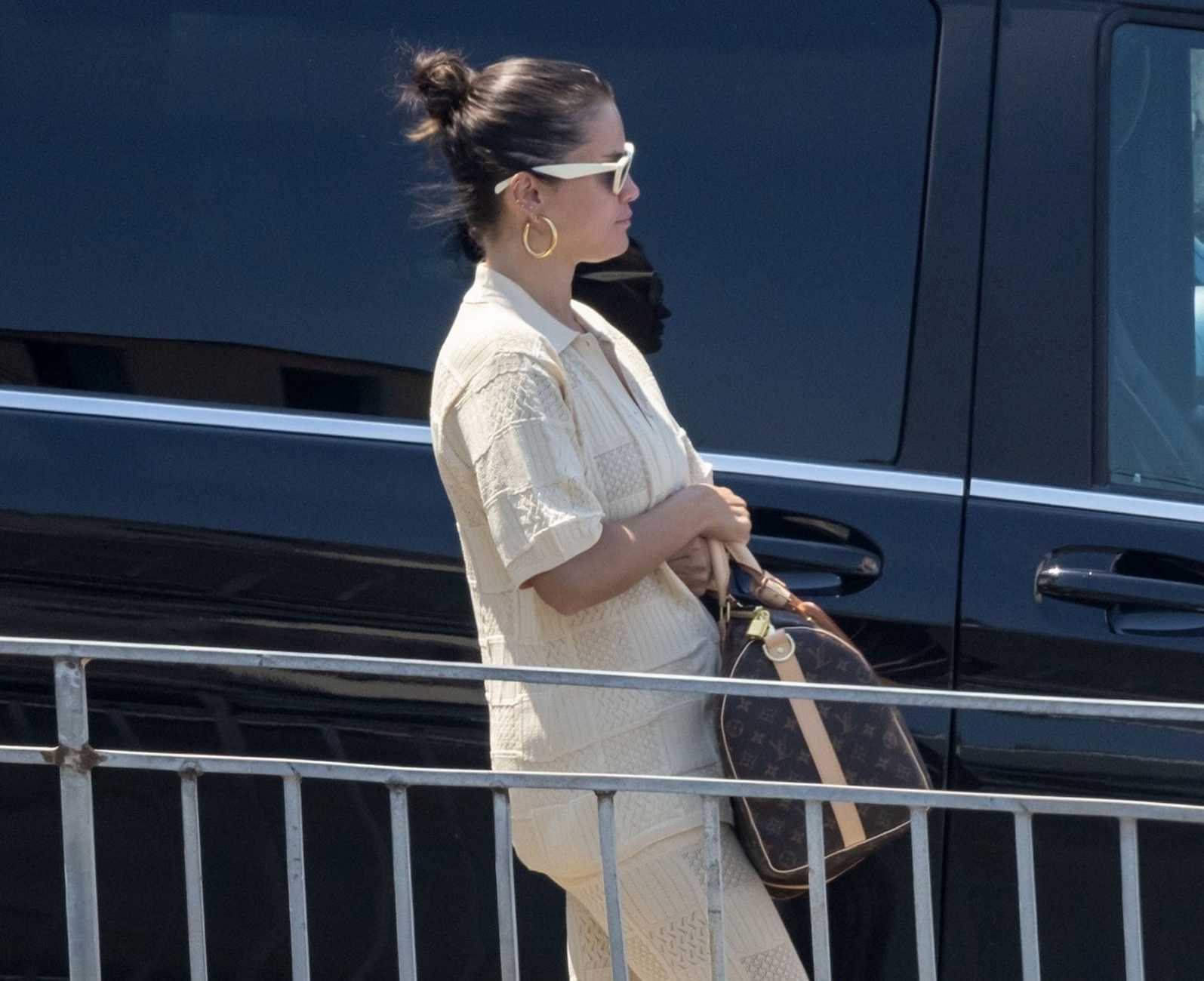 Selena Gomez Pictures: The most up-to-date pictures for Selena Gomez ...